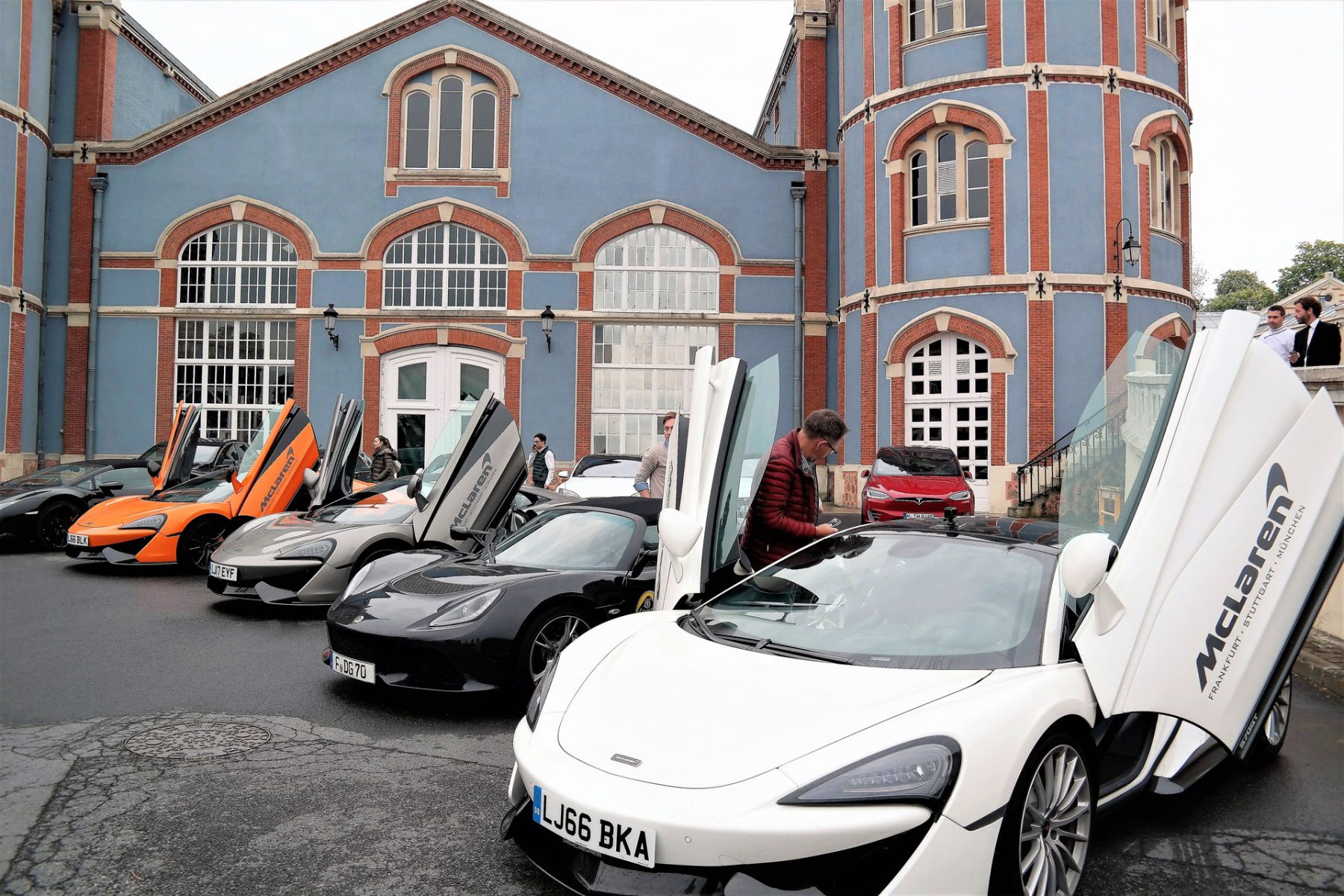 The Luxury Network Germany Hosts Exclusive VIP Trip to The Champagne ...